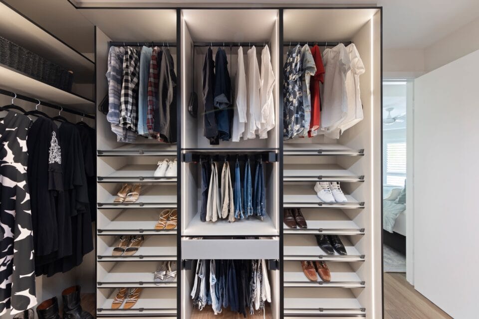 Hamptons Style Ensuite & Walk-in Robe Renovation